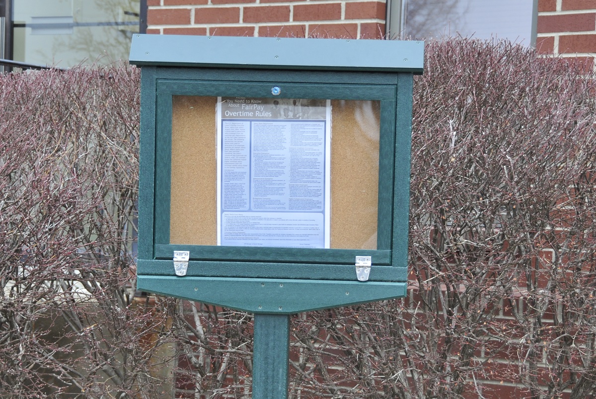 Small Hinged Message Center - Recycled Plastic - Park Warehouse